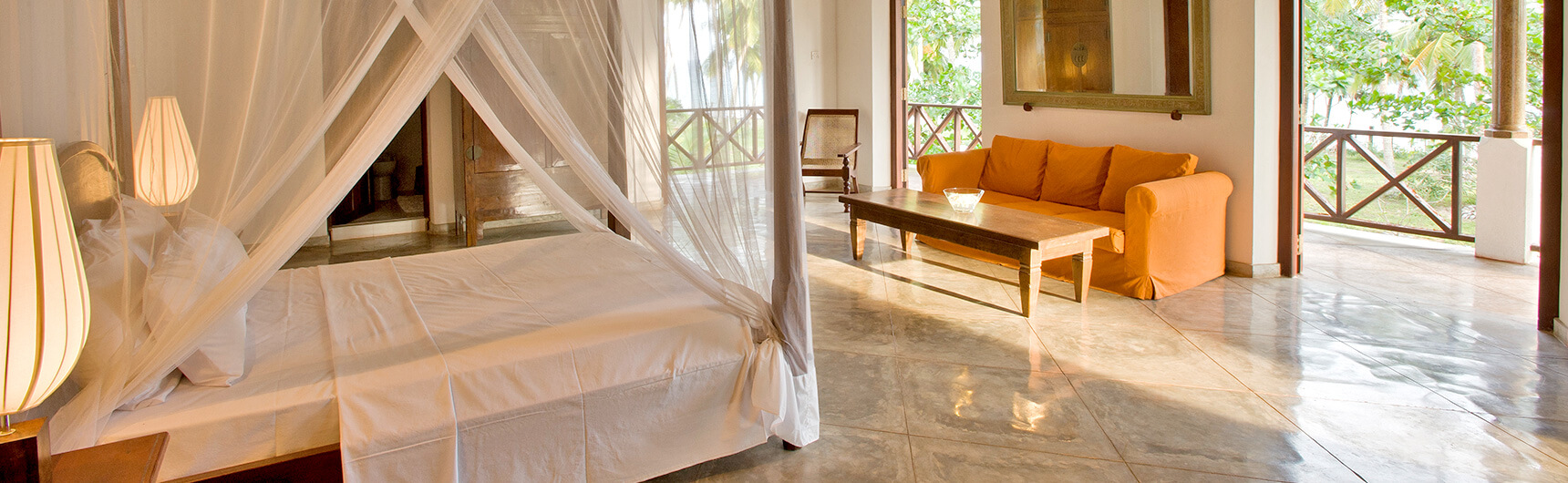 Villa Oceans Edge - Tangalle 4 bedroom beachfront villa, Sri Lanka